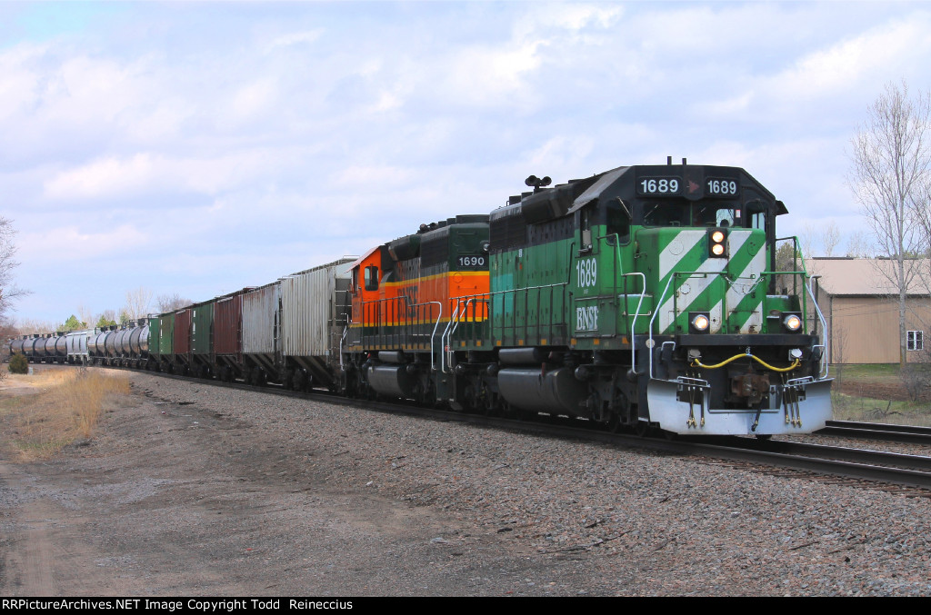 BNSF 1689
